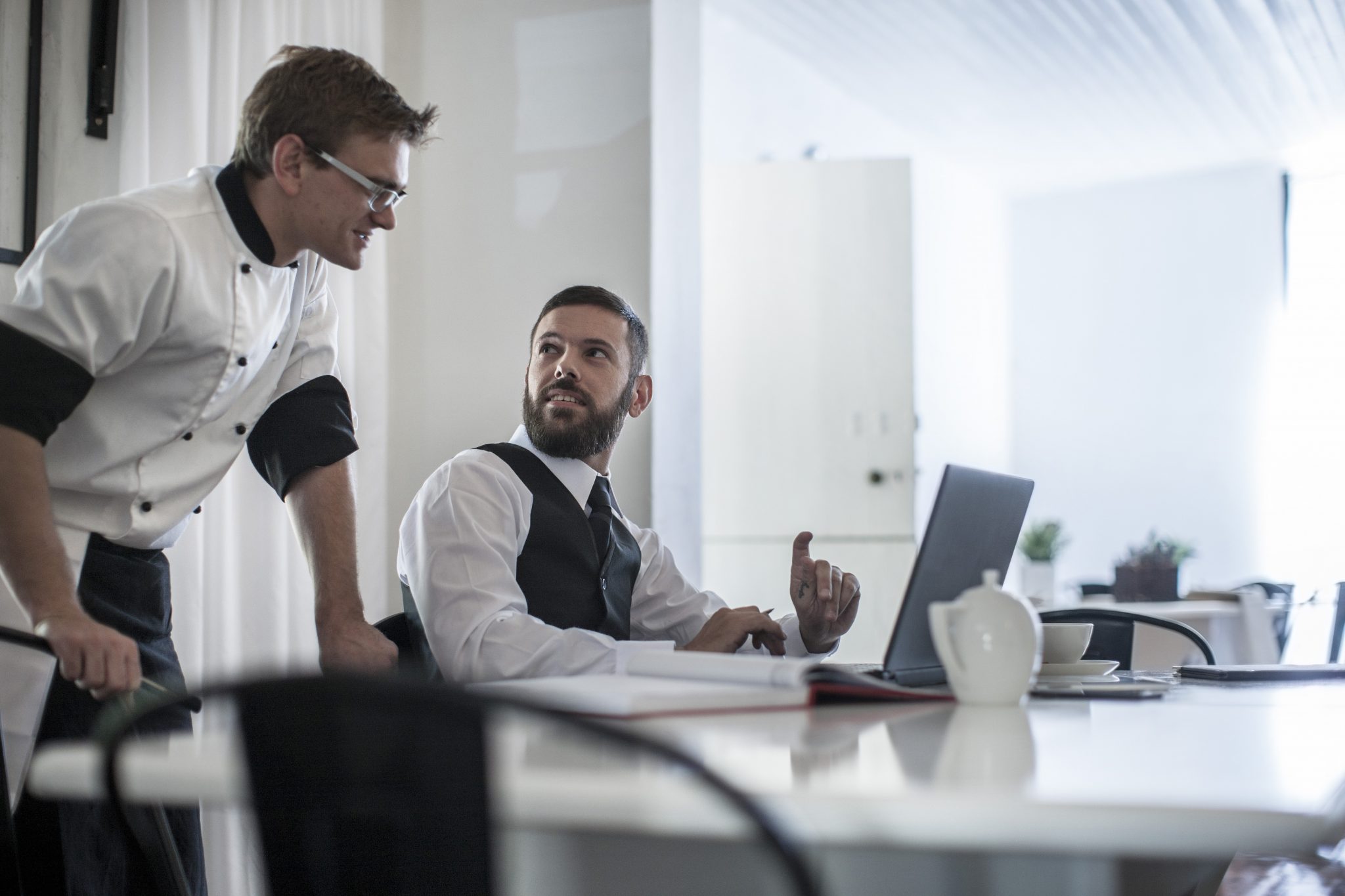 Food Delivery Partner - DoorDash & UberEats | Abacus